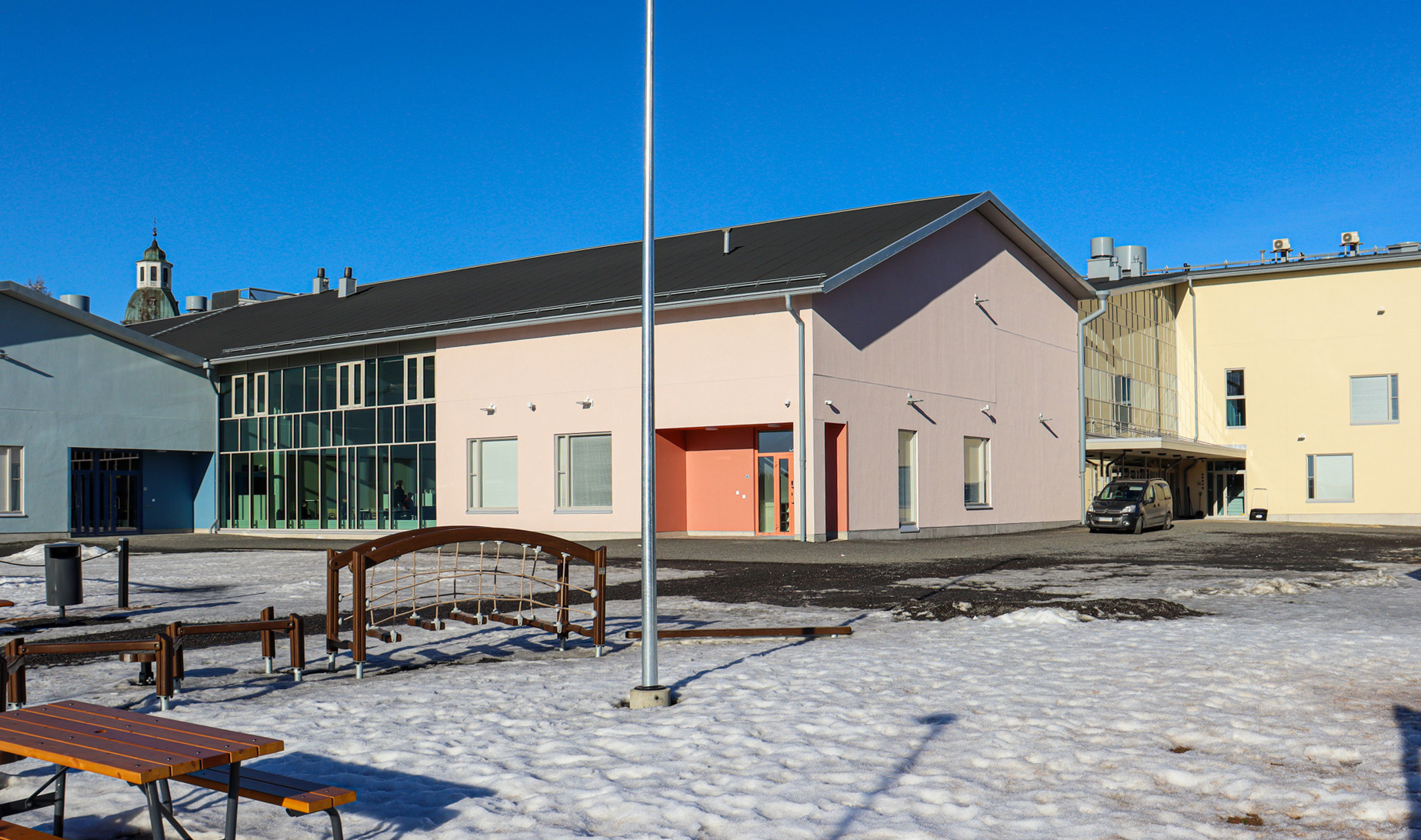 Lauttakylän koulu - Huittisten kaupunki